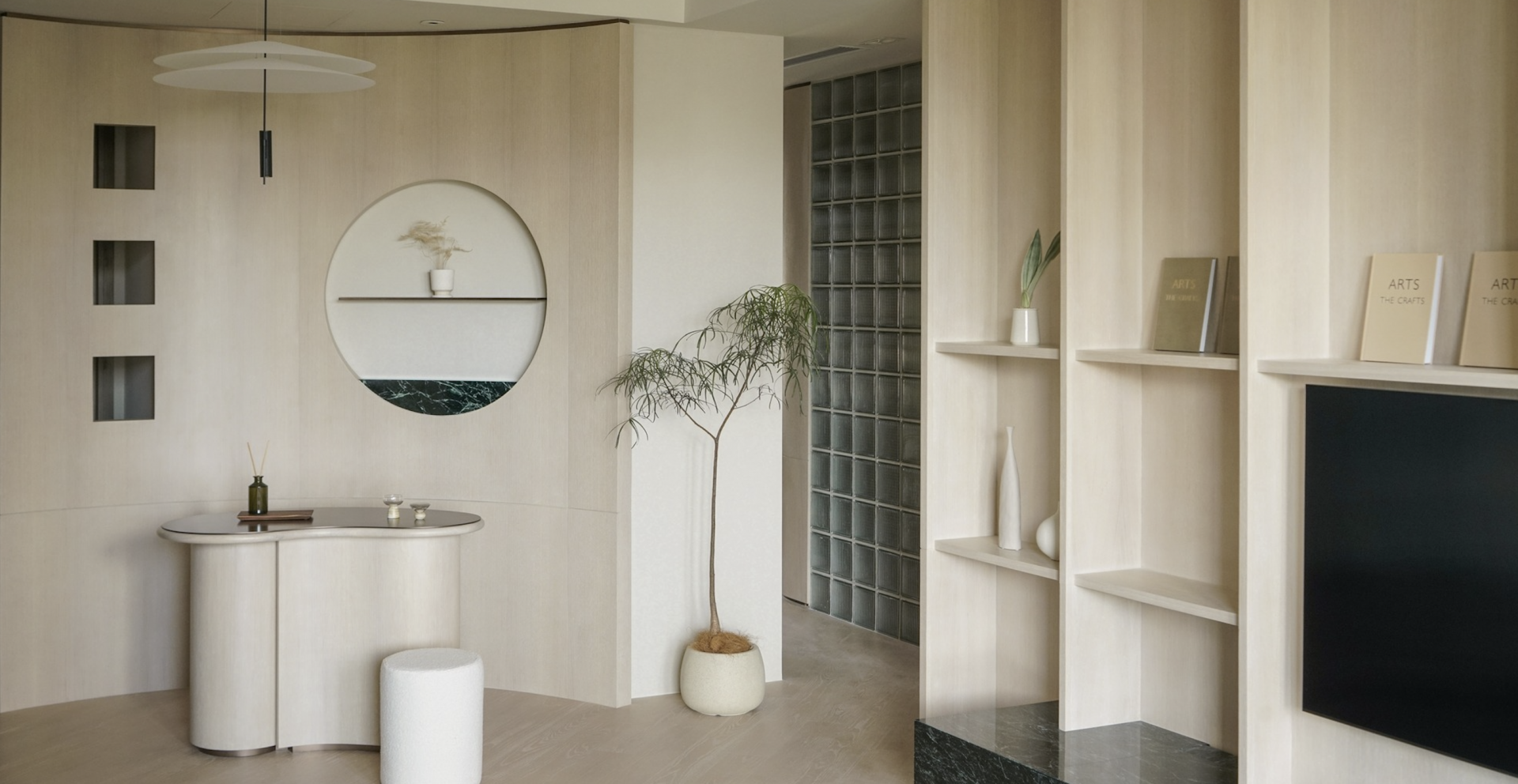 Inside a 1,200 sq ft Ho Man Tin Abode Informed by Chinese Zen